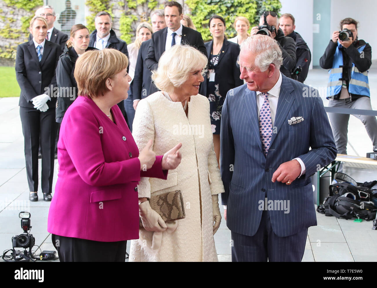 Berlin, Germany. 7th May, 2019. German Chancellor Angela Merkel (L ...