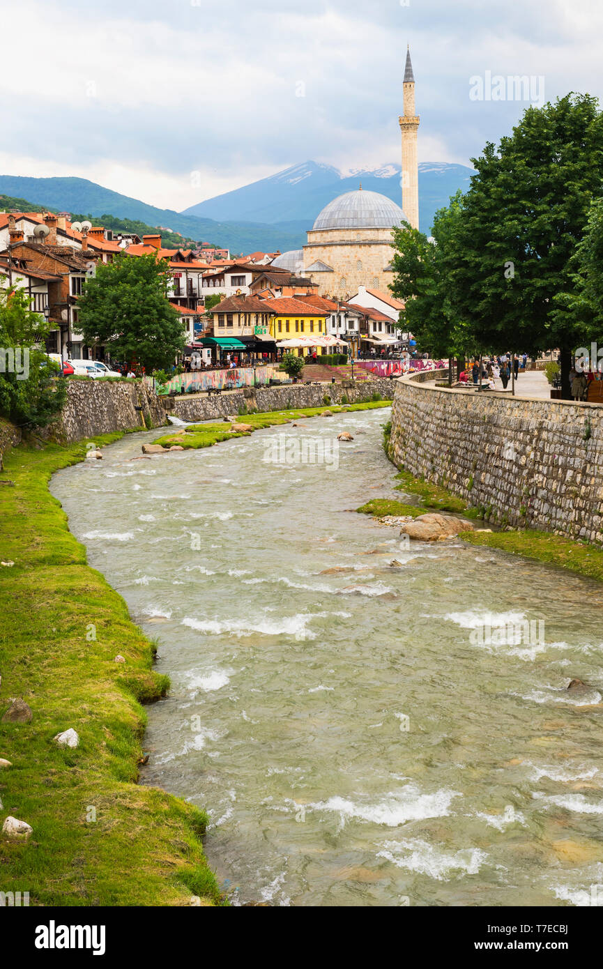 Bistrica river and Sinan Pasha Mosque, Prizren, Kosovo Stock Photo - Alamy