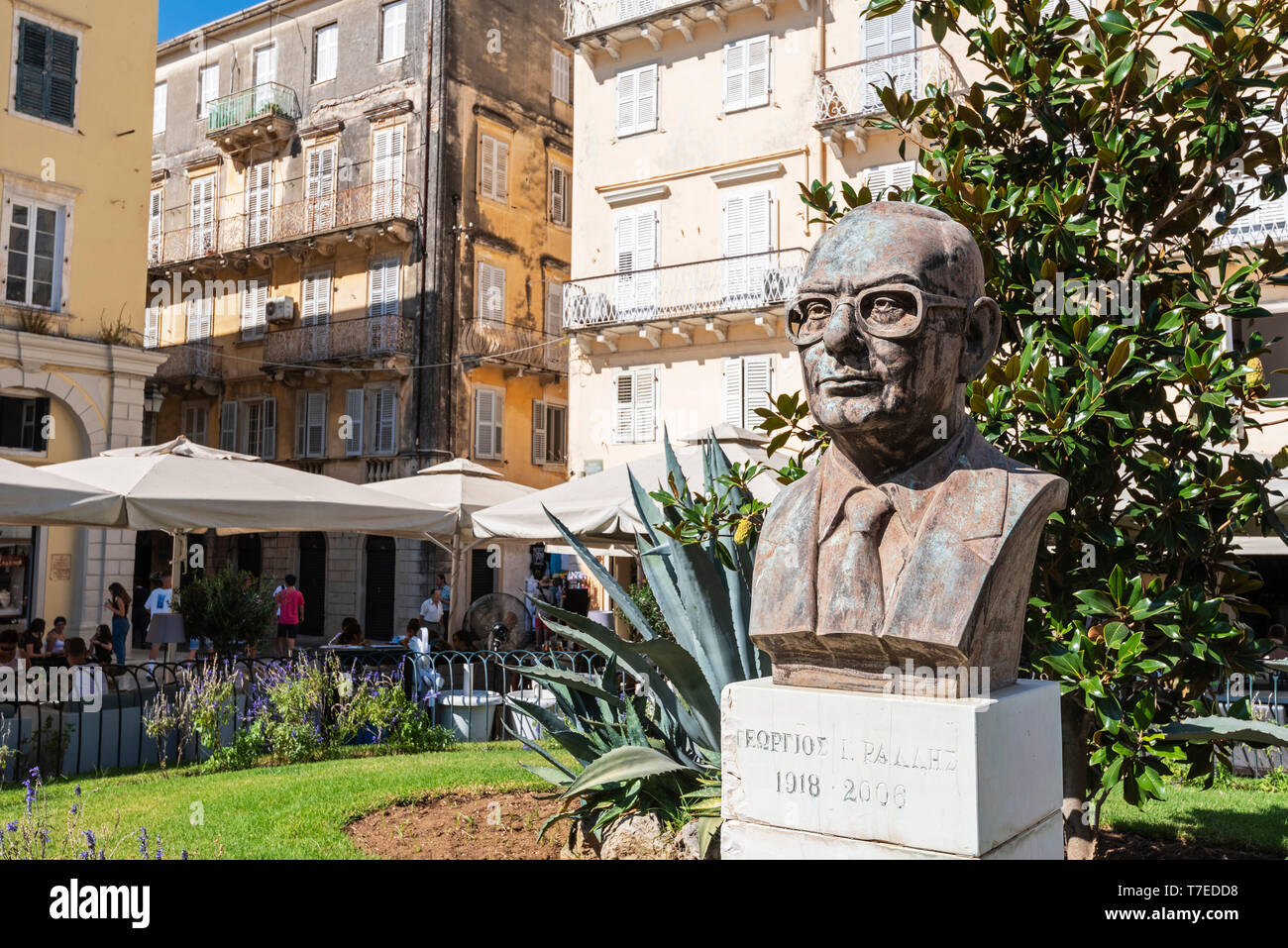 Former minister for europe hi-res stock photography and images - Alamy