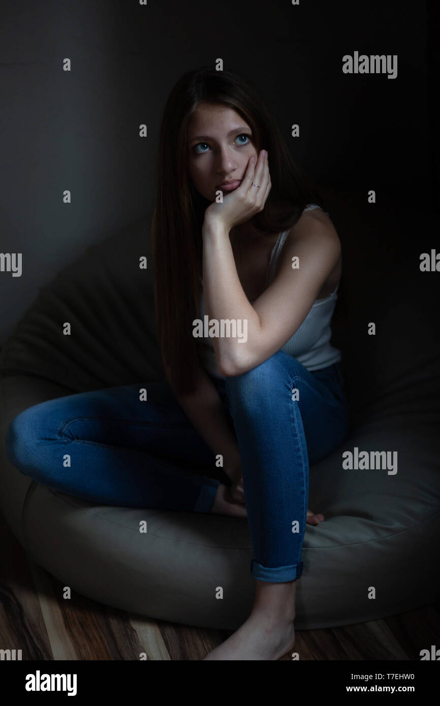 Angst girl hi-res stock photography and images - Alamy