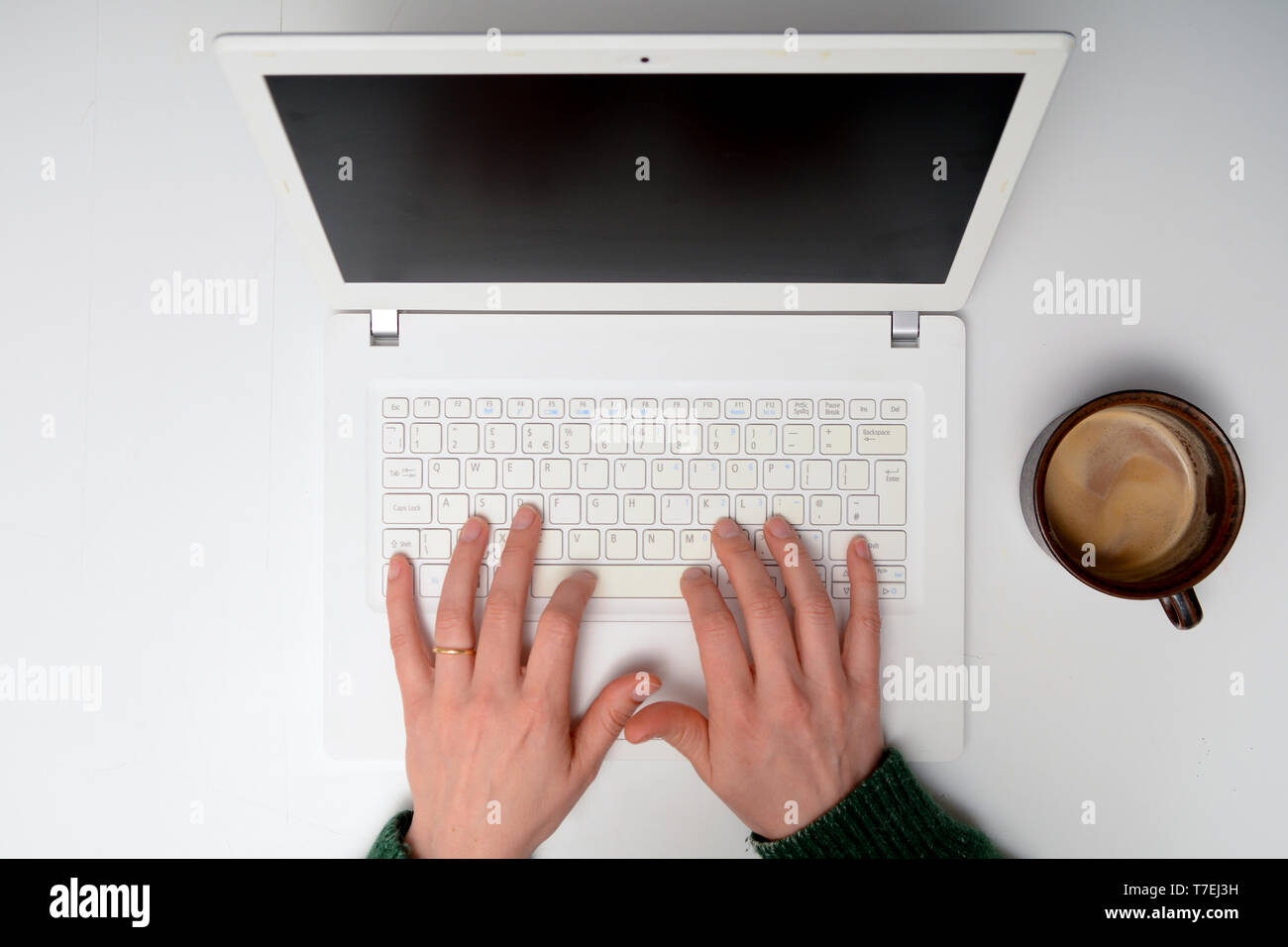 Overhead keyboard computer typing hi-res stock photography and images ...