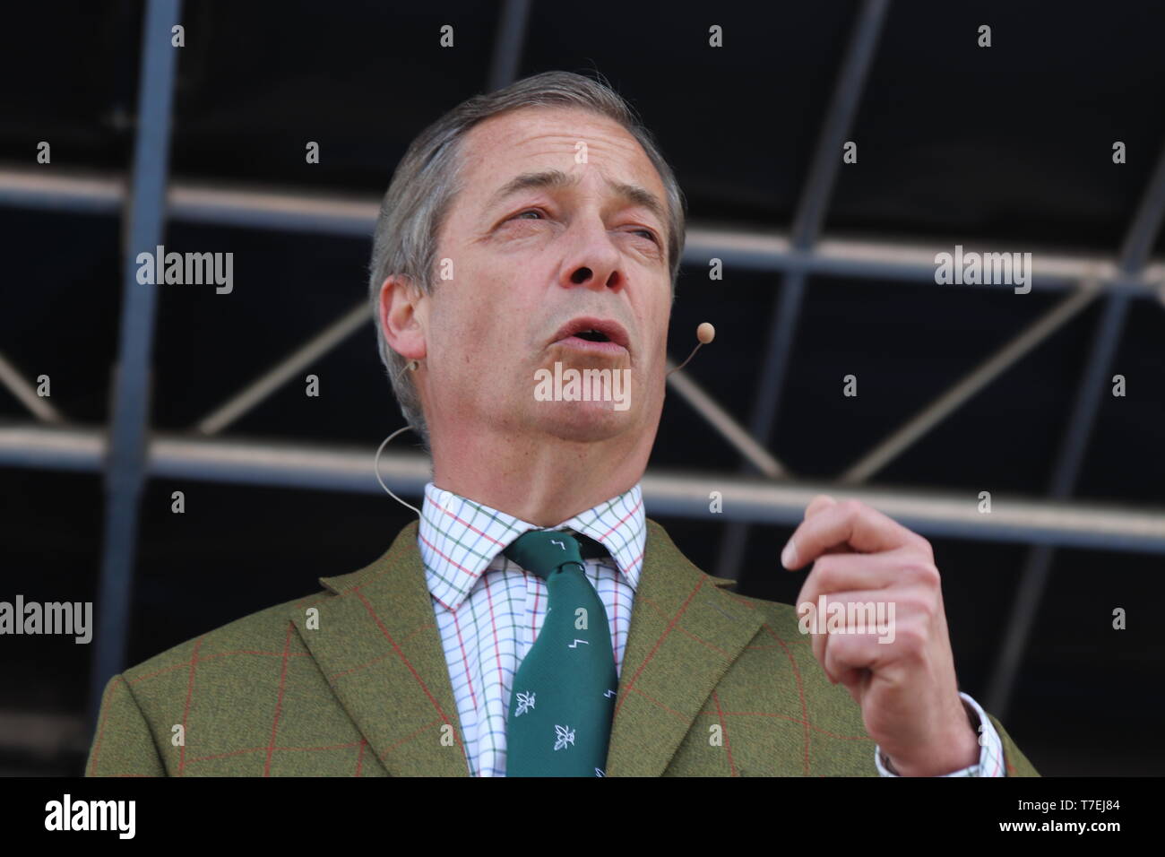 Brexit party leader Nigel Farage speaking in Chester at a Brexit party ...
