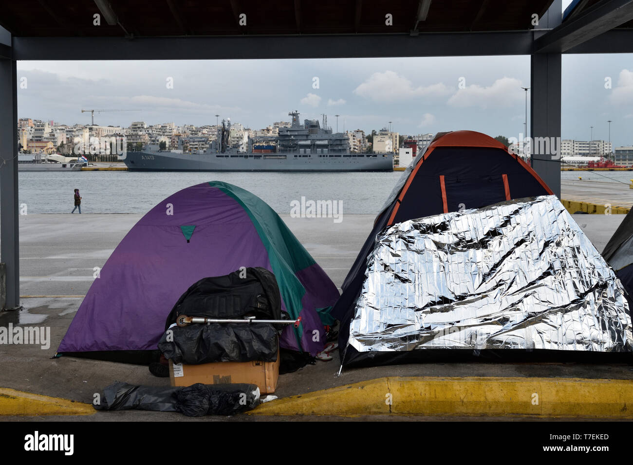 Refugee ship hi-res stock photography and images - Alamy
