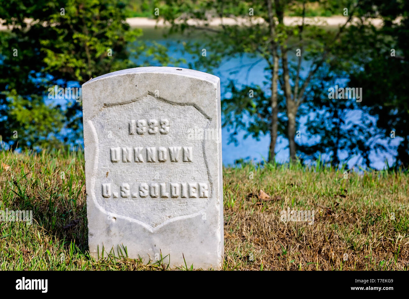 A headstone marks a Civil War soldiers’ grave at Shiloh National ...