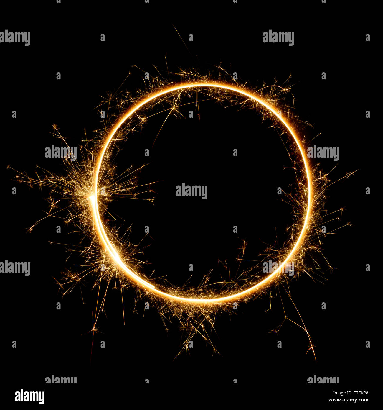 Sparkler circle shape. Burning bengal fire round letter o number zero ...