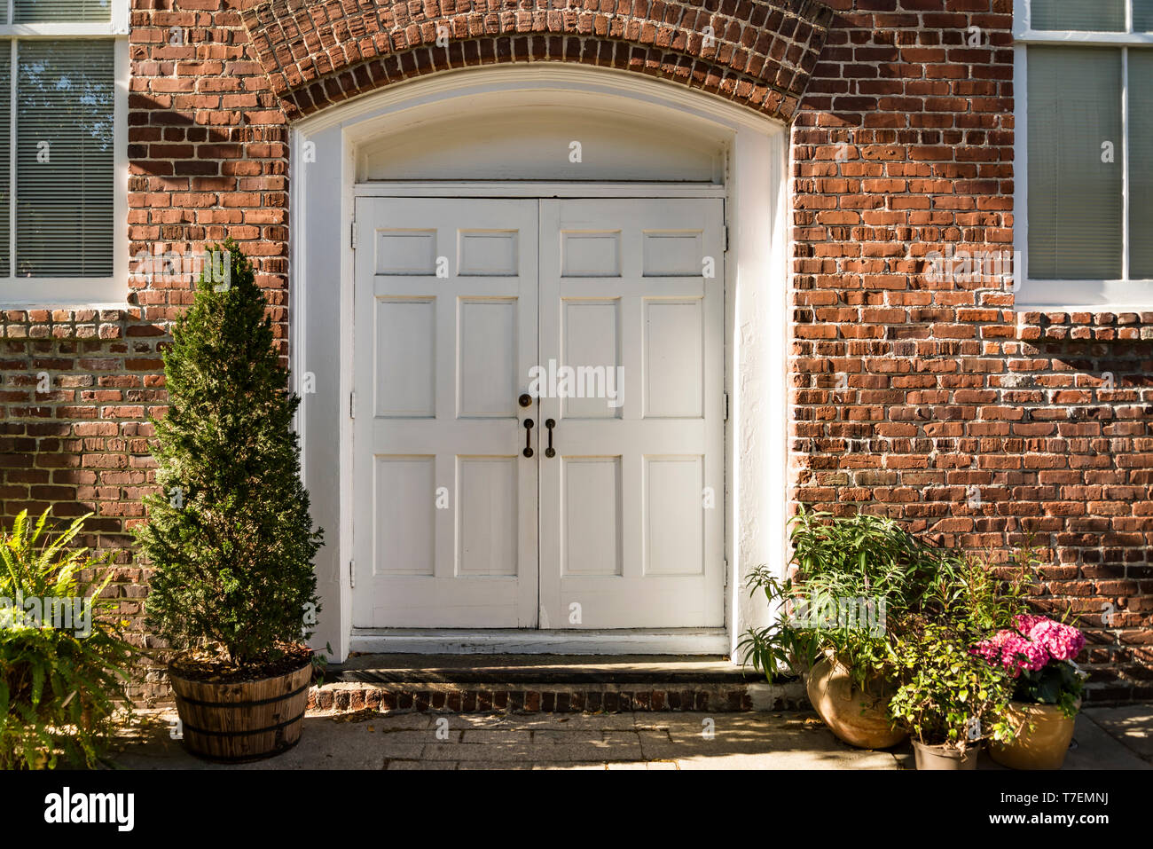 door and front view of ancient house in Charleston city Stock Photo - Alamy