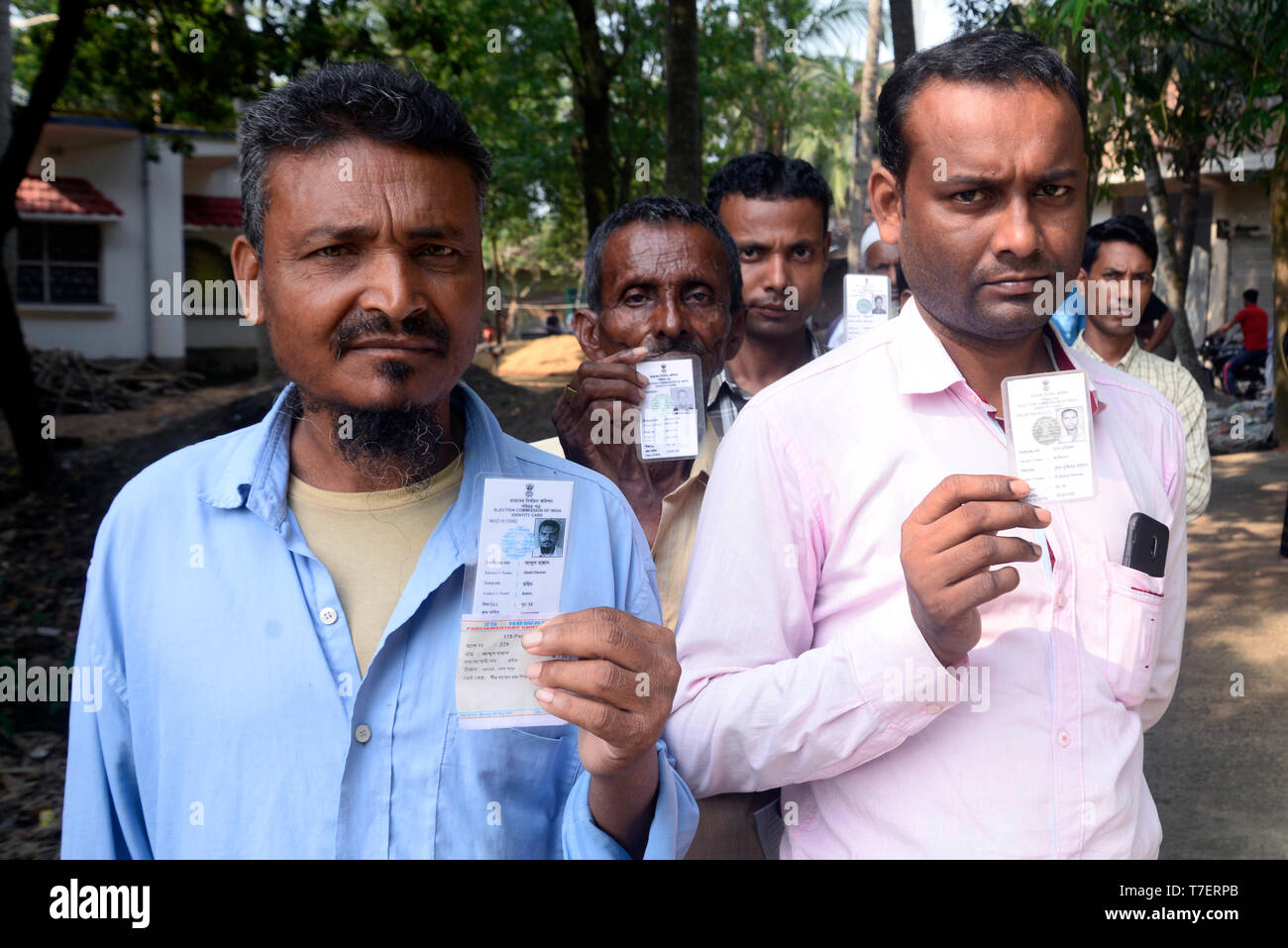 Indian vote queue men hi-res stock photography and images - Alamy