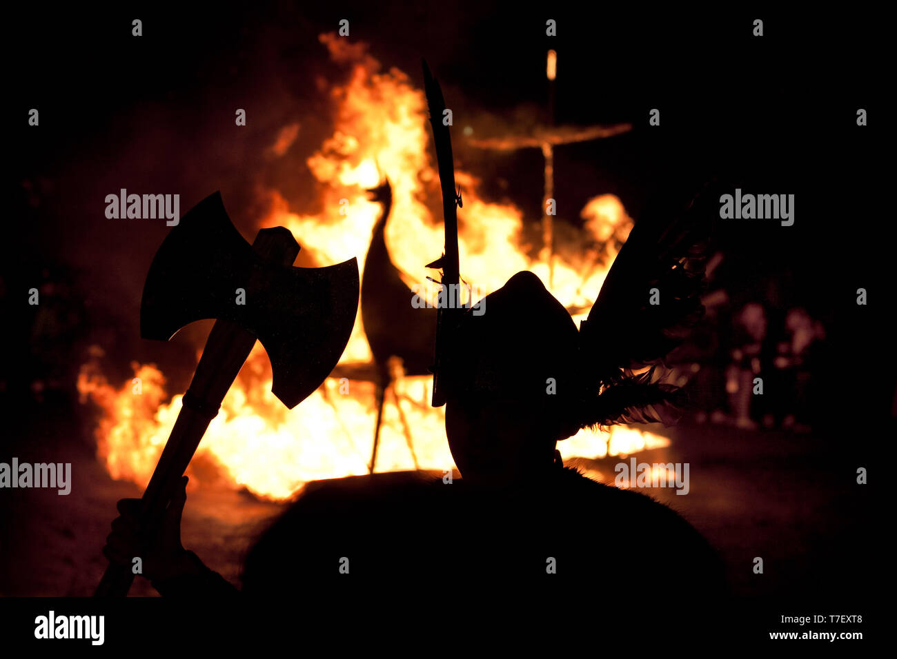Viking burning longboat hi-res stock photography and images - Alamy