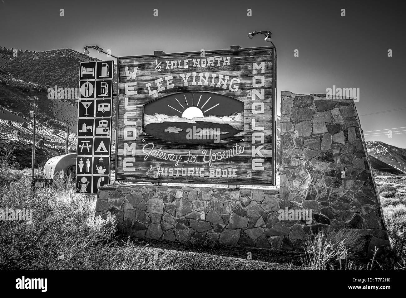 Welcome to Mono Lake sign in the Sierra Nevada - BISHOP, USA - MARCH 29 ...