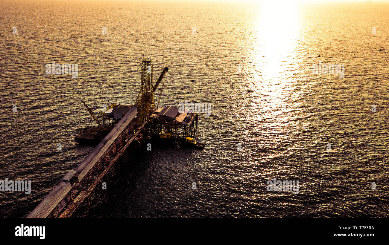 Sunset landscape with Sand suction platform at Ban Khlong Muang, Krabi ...