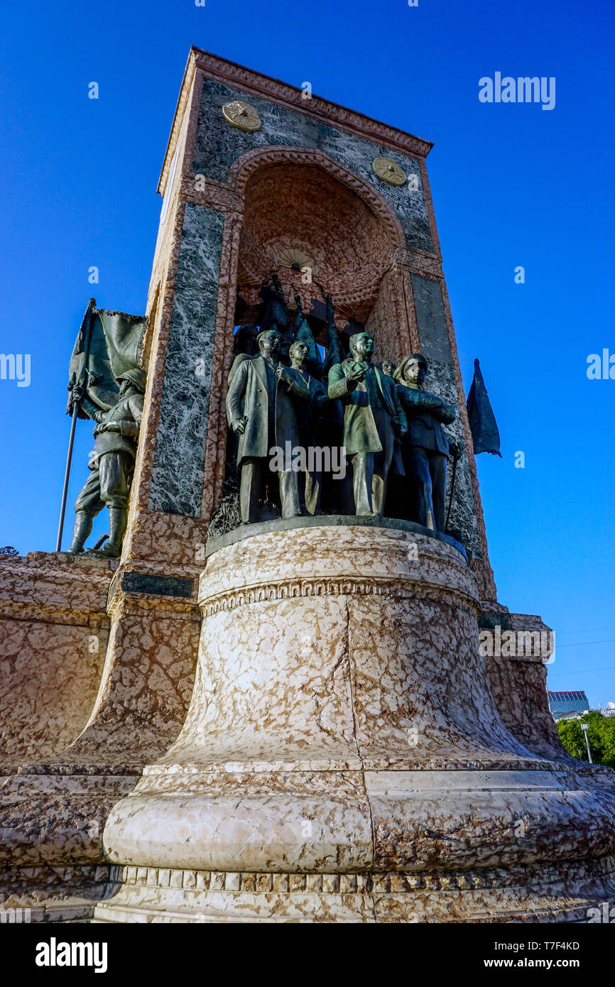Istanbul Mustafa Kemal Ataturk independence statue Stock Photo - Alamy