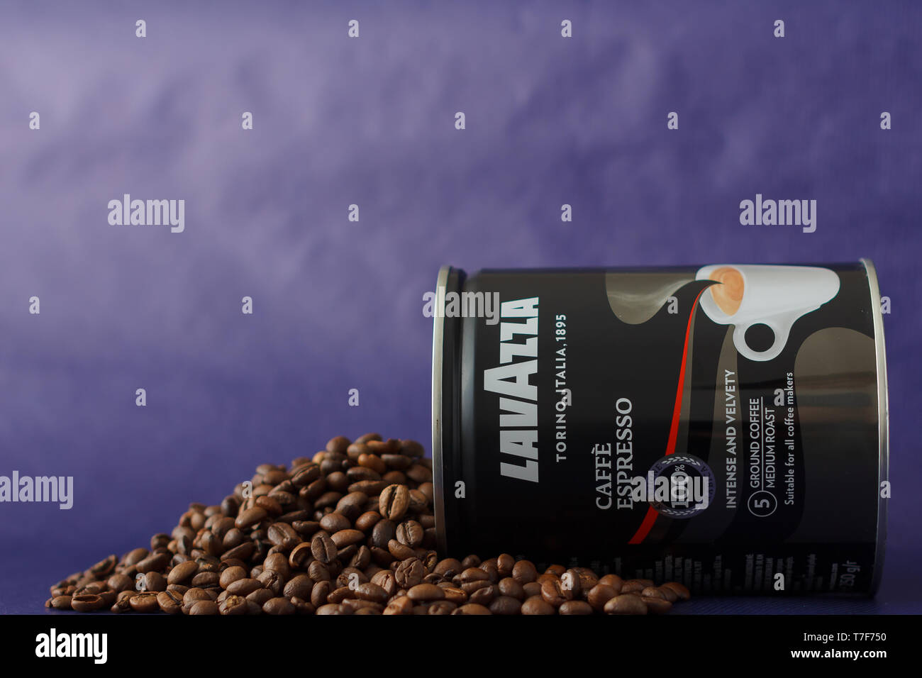 Logo lavazza hi-res stock photography and images - Alamy