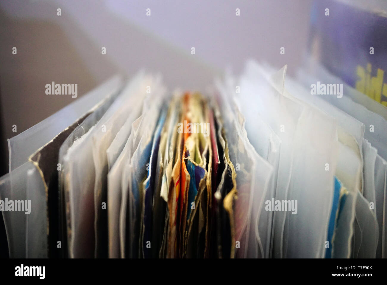 Classic record collection hi-res stock photography and images - Alamy