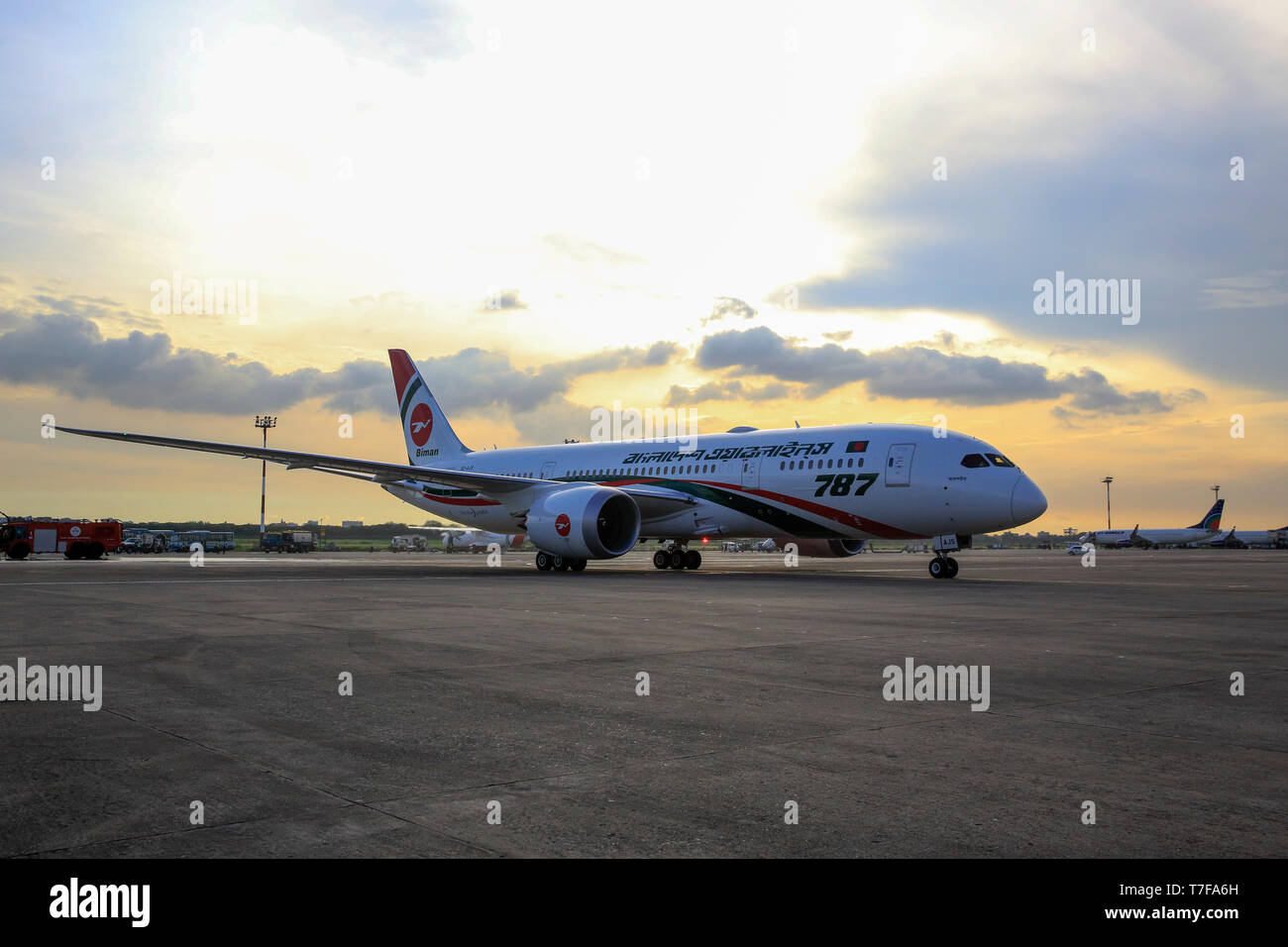 Biman Bangladesh Airlines' first Boeing 787-8 Dreamliner just after ...