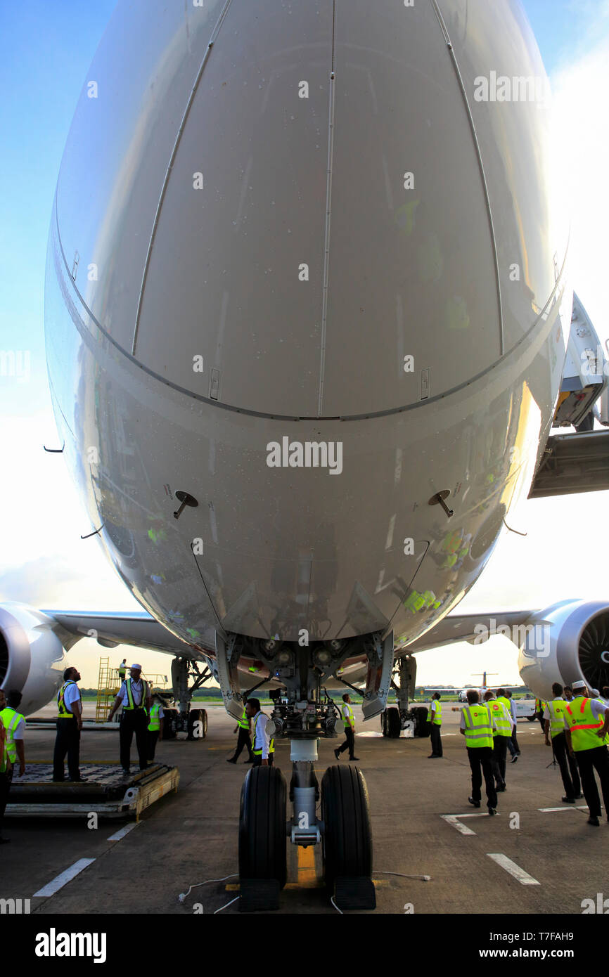 Biman Bangladesh Airlines' first Boeing 787-8 Dreamliner just after ...