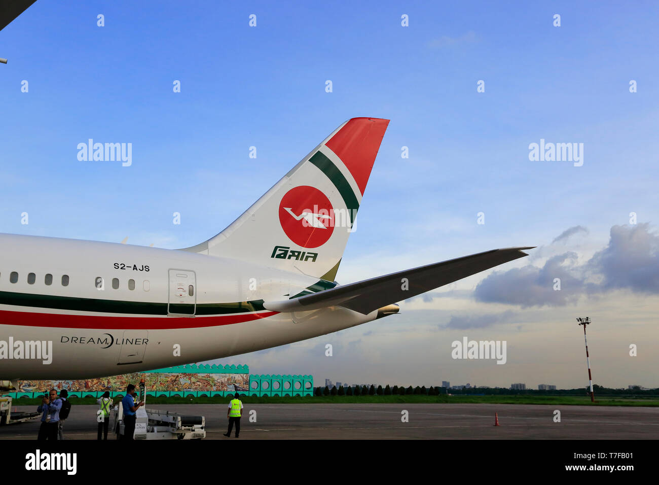 Biman Bangladesh Airlines' first Boeing 787-8 Dreamliner just after ...