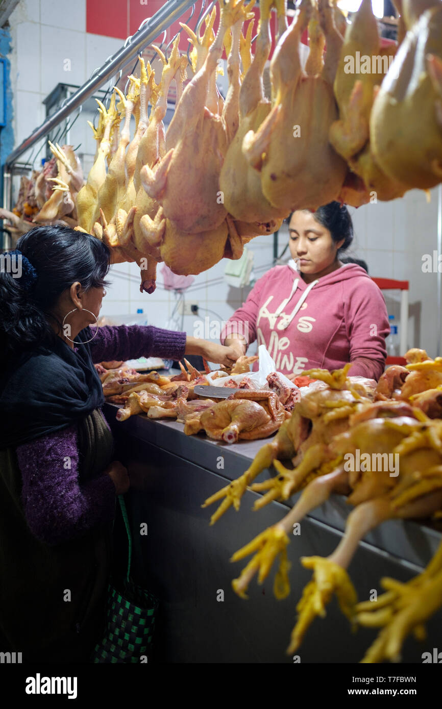 Fresh chicken at Food Market of Barranca, Peru Stock Photo - Alamy