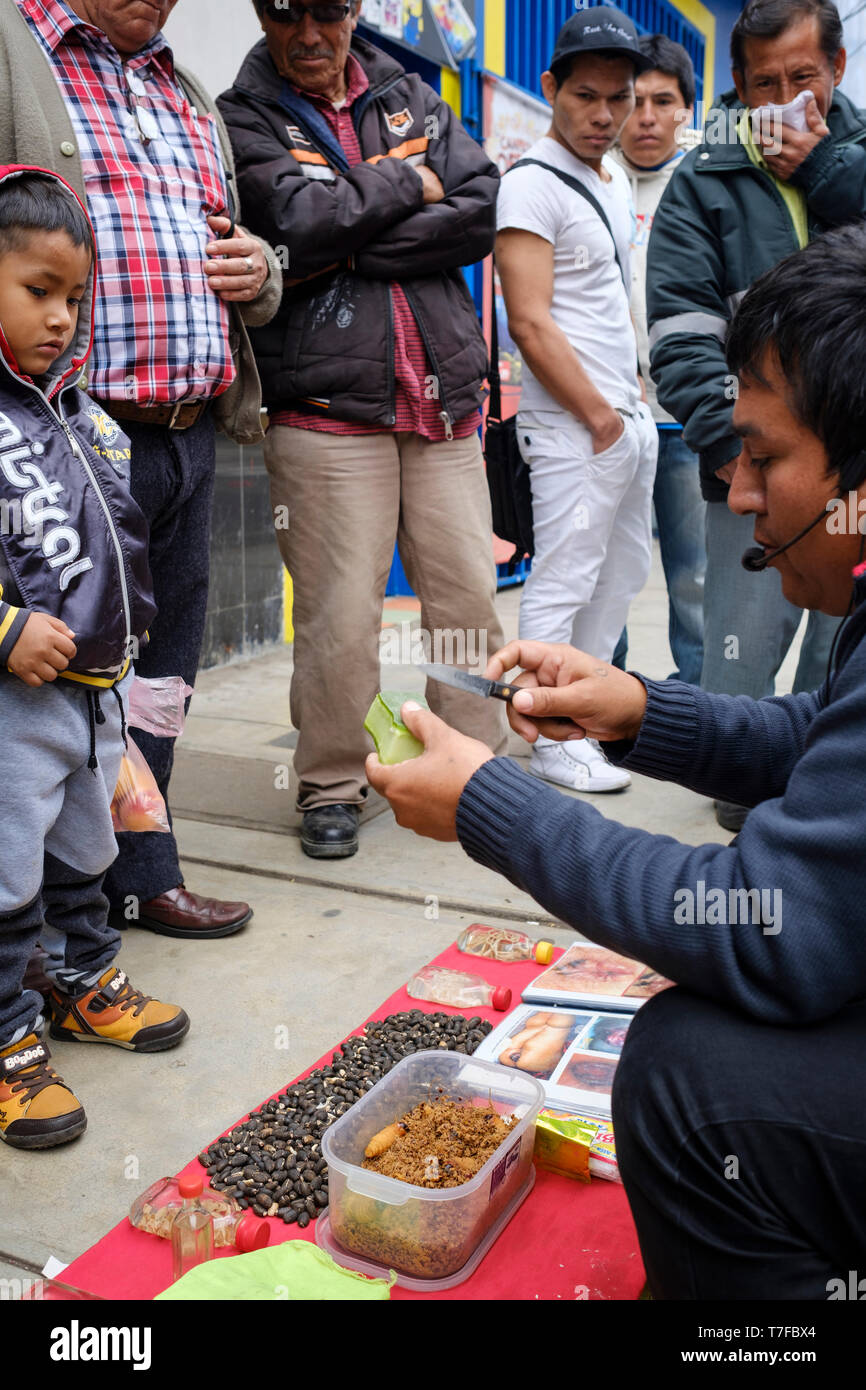 Zuri oil hi-res stock photography and images - Alamy