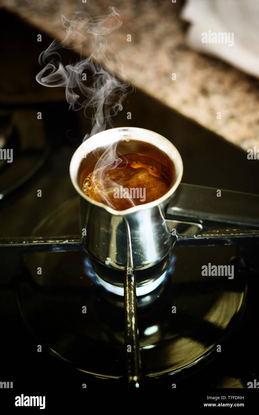 Empty coffee pot hi-res stock photography and images - Alamy