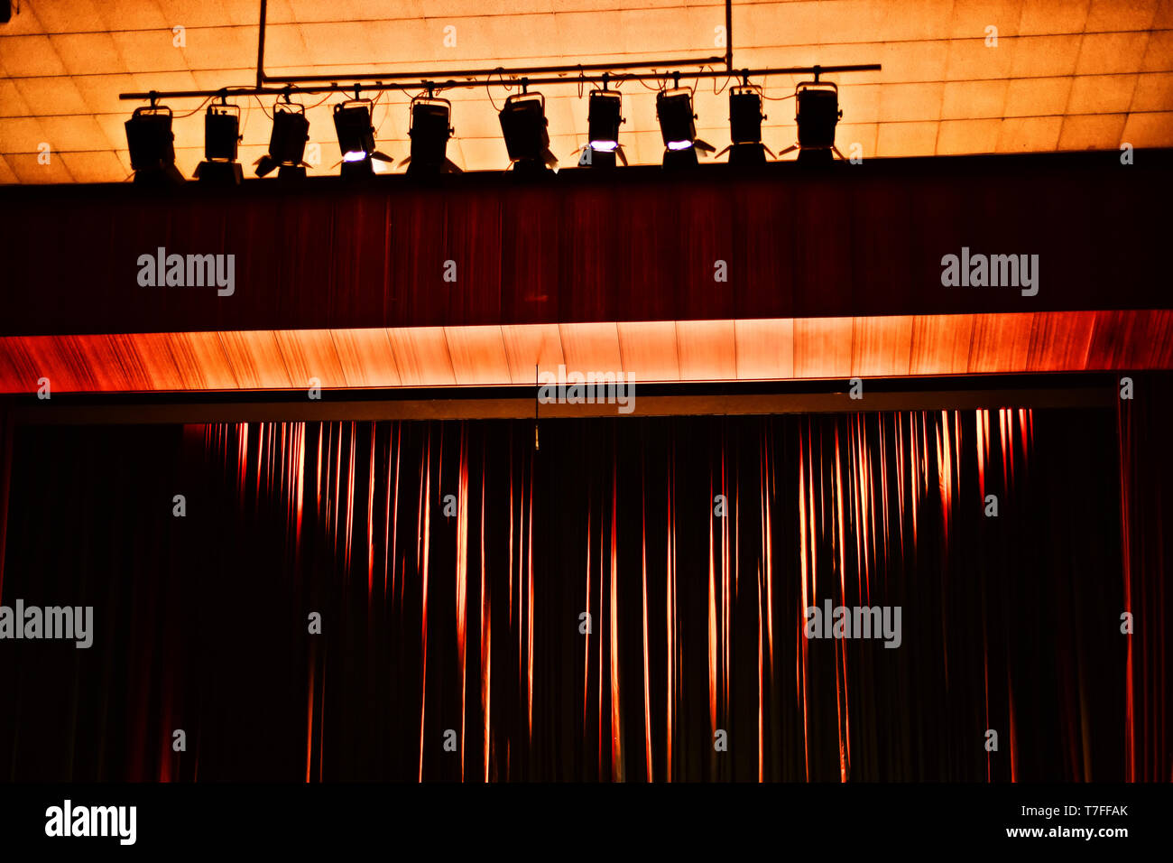 Spotlight stage with lights hi-res stock photography and images - Alamy