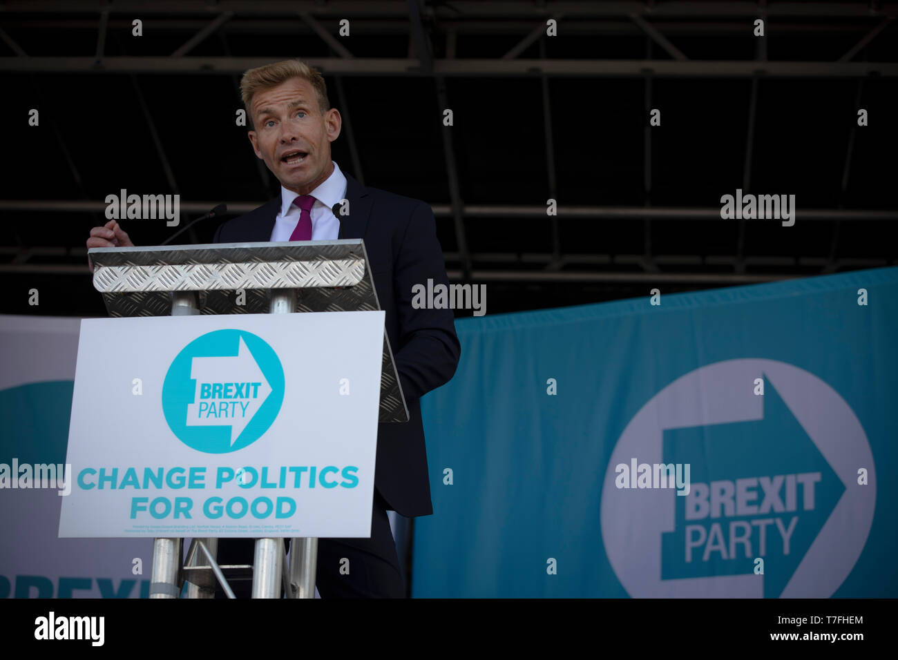 David bull hi-res stock photography and images - Alamy