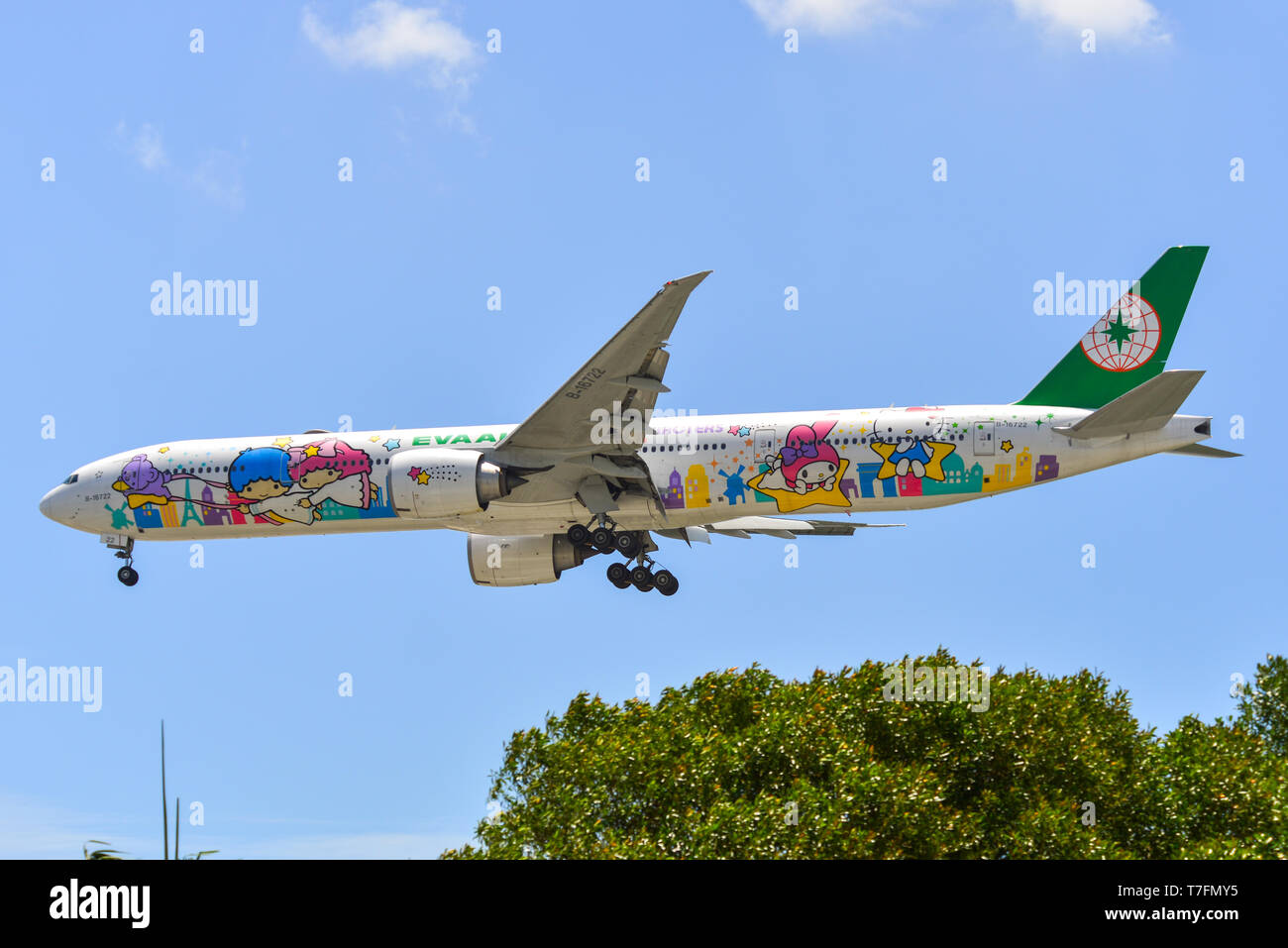 Singapore - Mar 27, 2019. B-16722 EVA Airways Boeing 777-300ER (Hello ...