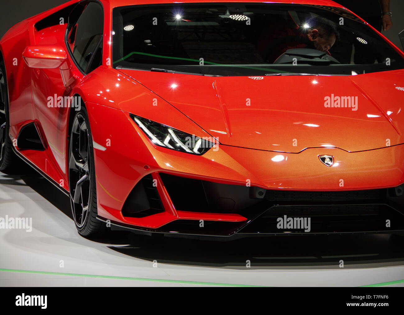 2019 Shanghai Auto Show orange Lamborghini Huracan Stock Photo - Alamy