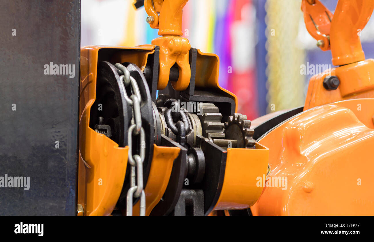 cross section of industrial crane ; close up ; gear Stock Photo - Alamy