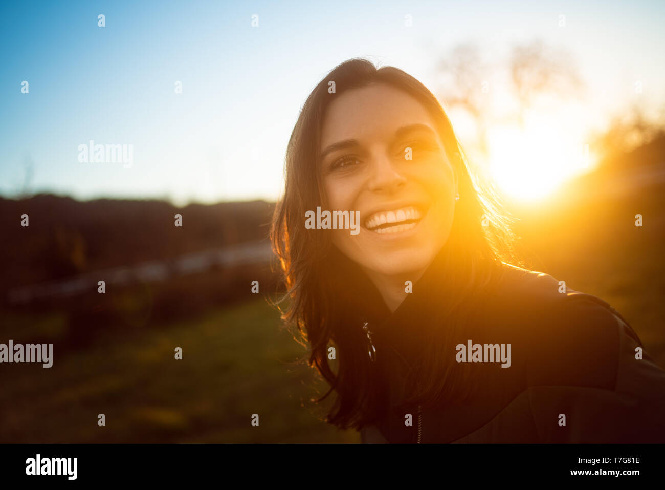 Woman hike outside sun hi-res stock photography and images - Alamy