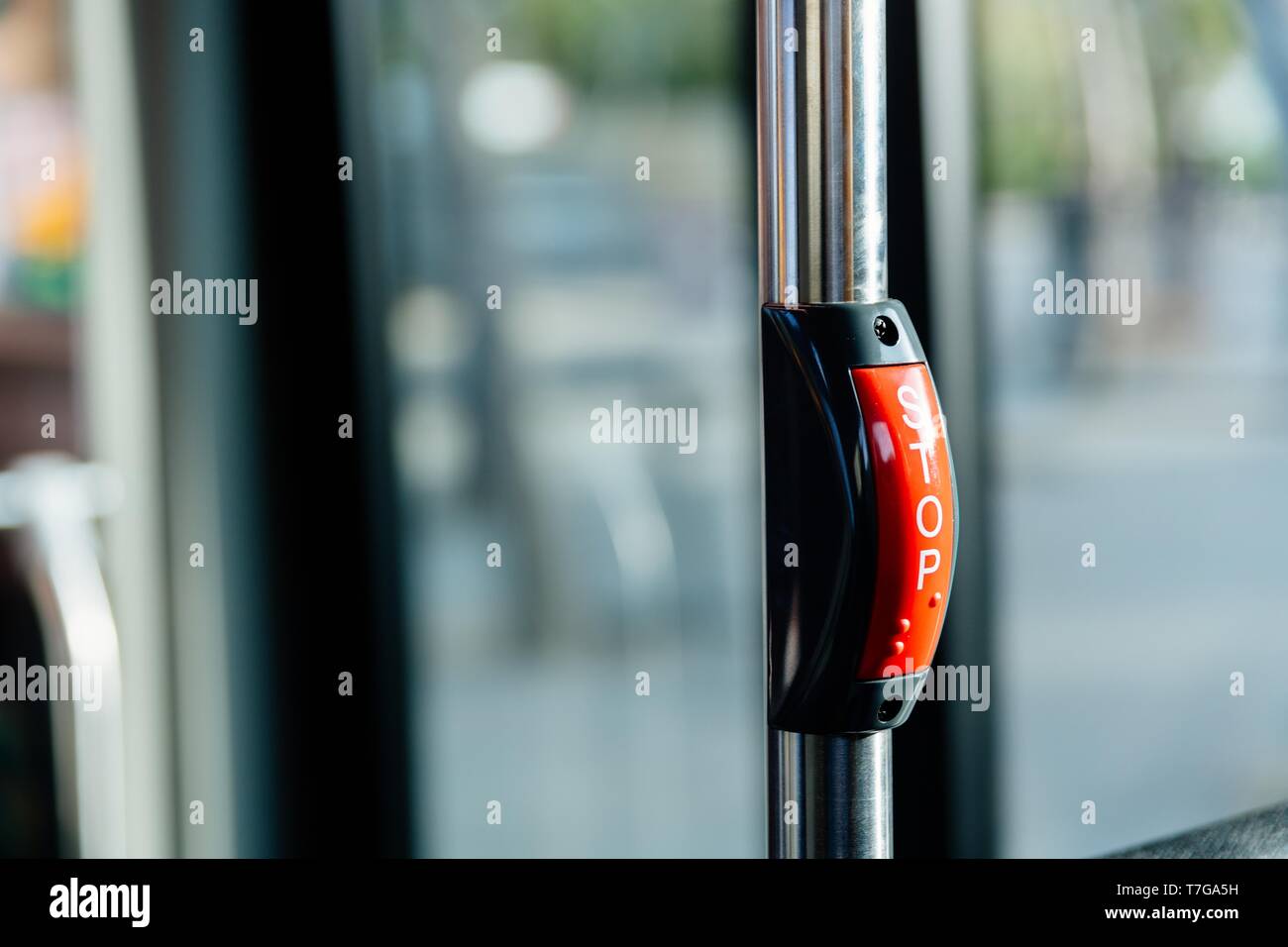 Stop key bus hi-res stock photography and images - Alamy