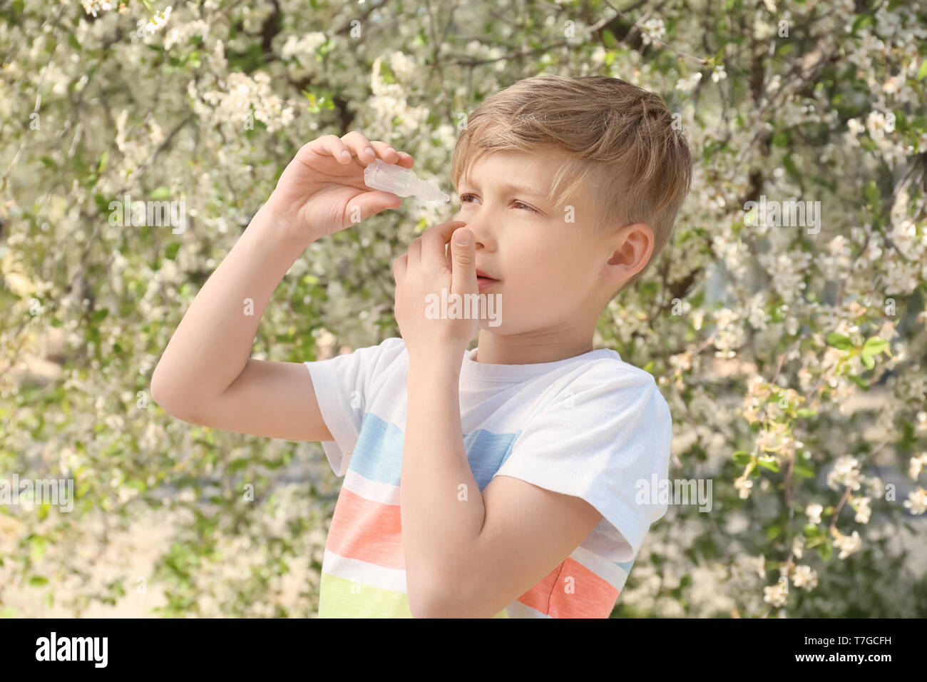 Boy eye drops hi-res stock photography and images - Alamy