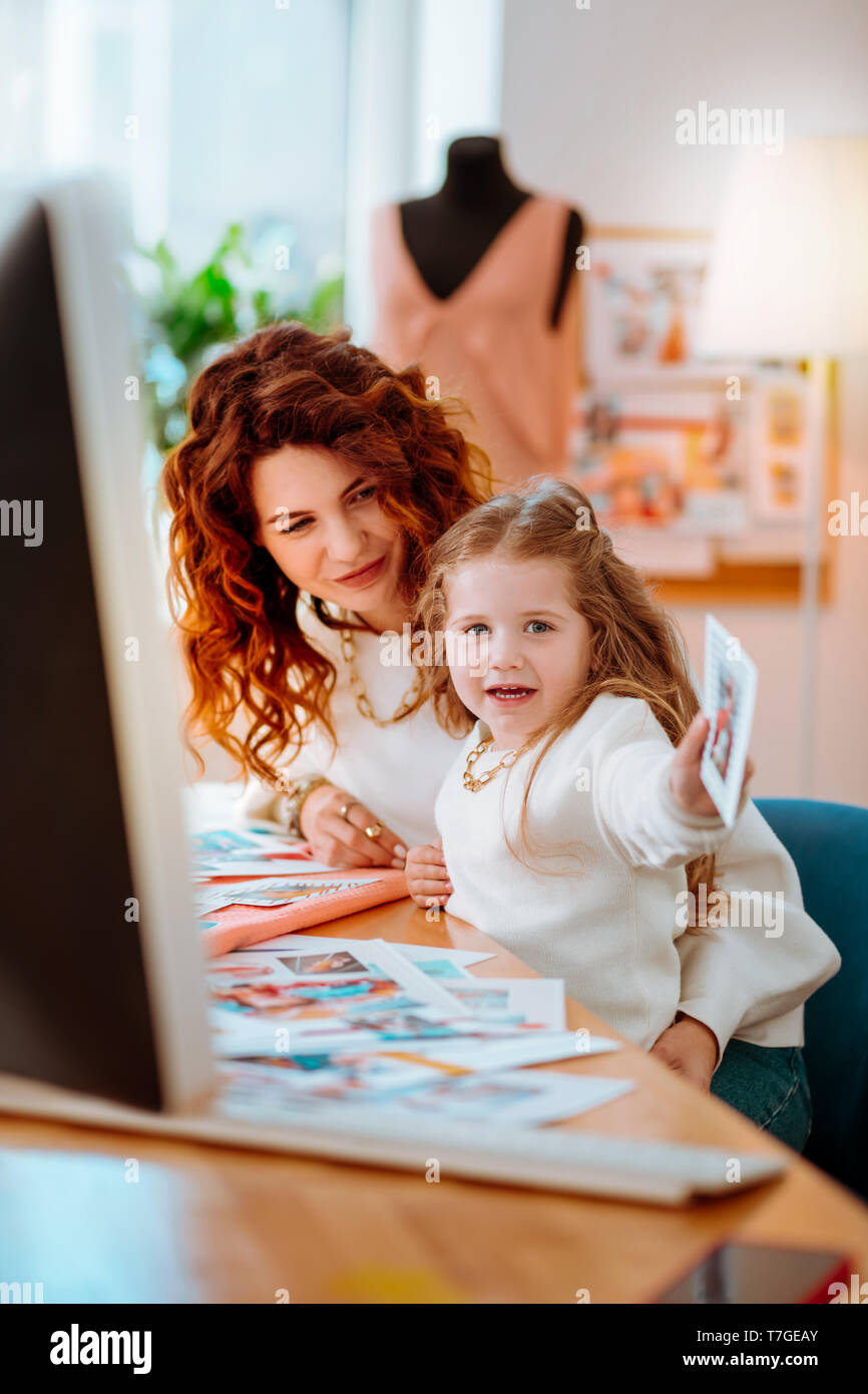 Visiting mom hi-res stock photography and images - Alamy