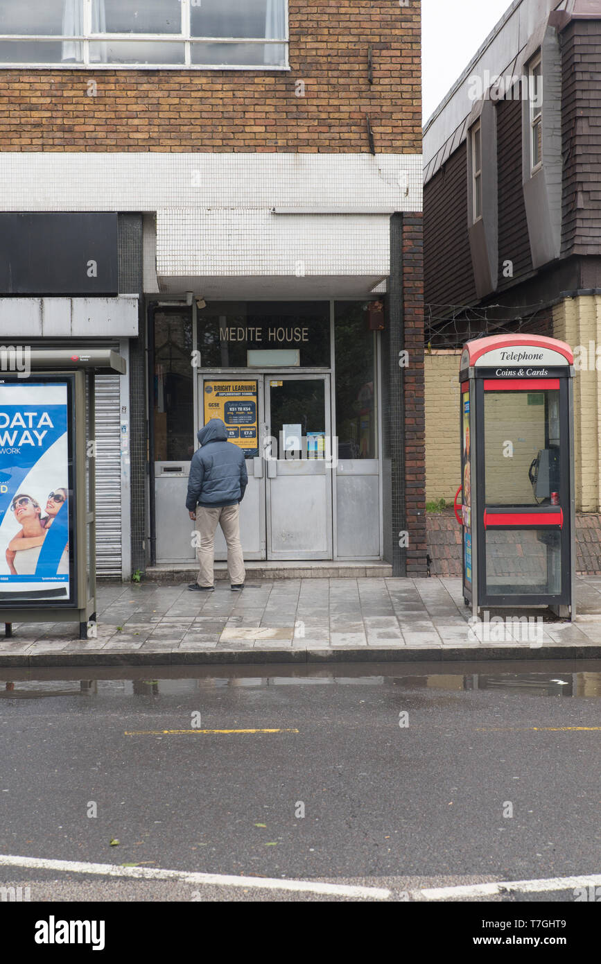 The mosque - Jabir bin Zayd Islamic Centre - where Khuram Shazad Butt ...