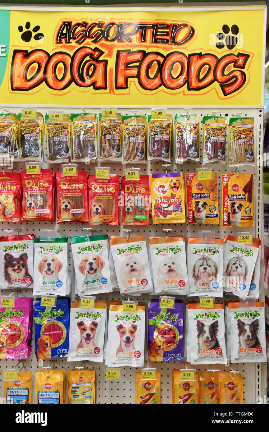 Pet food packet hi-res stock photography and images - Alamy