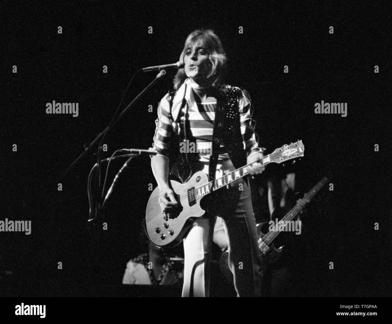 Mick ronson Black and White Stock Photos & Images - Alamy