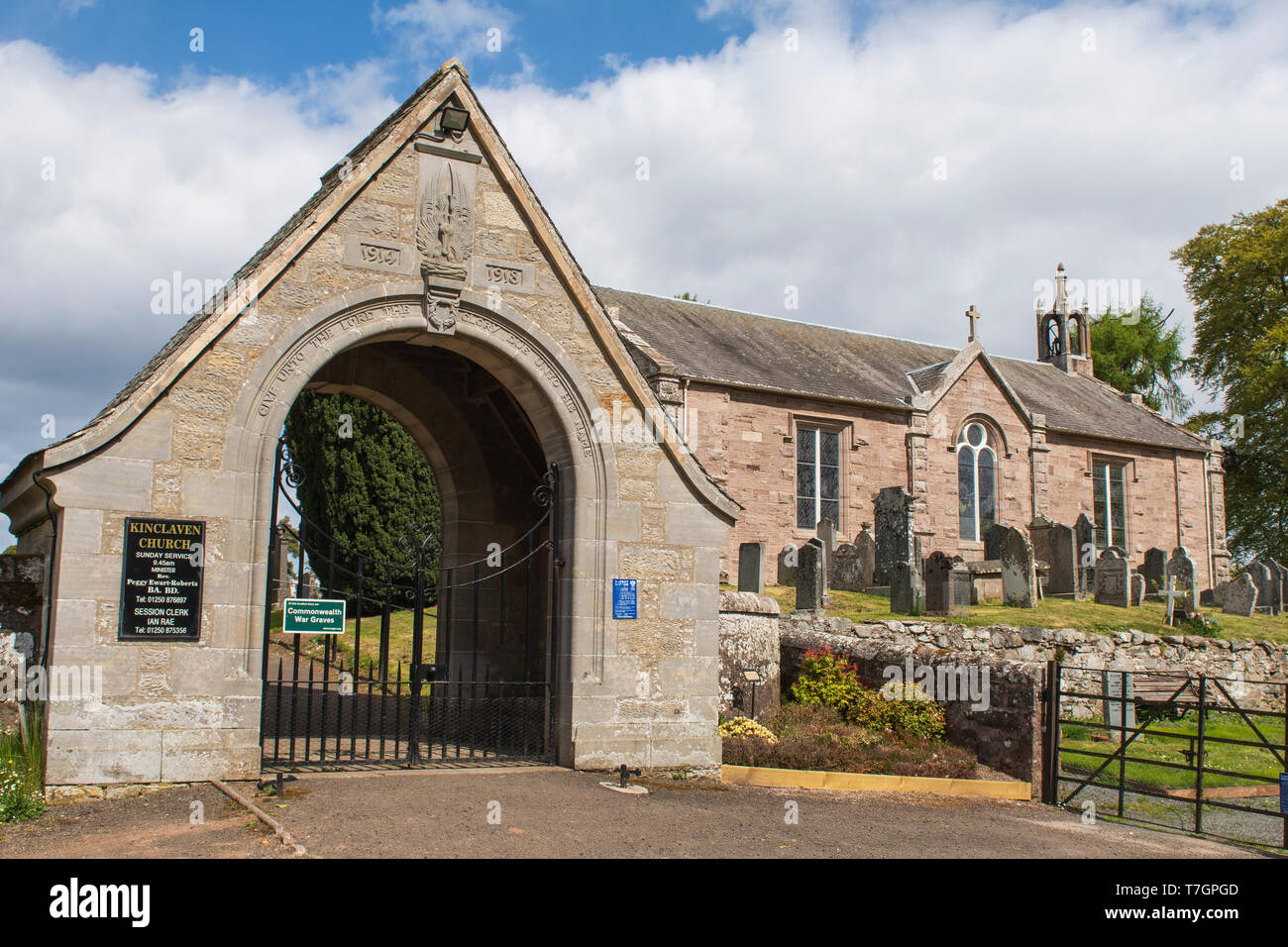 Lychgate hi-res stock photography and images - Alamy