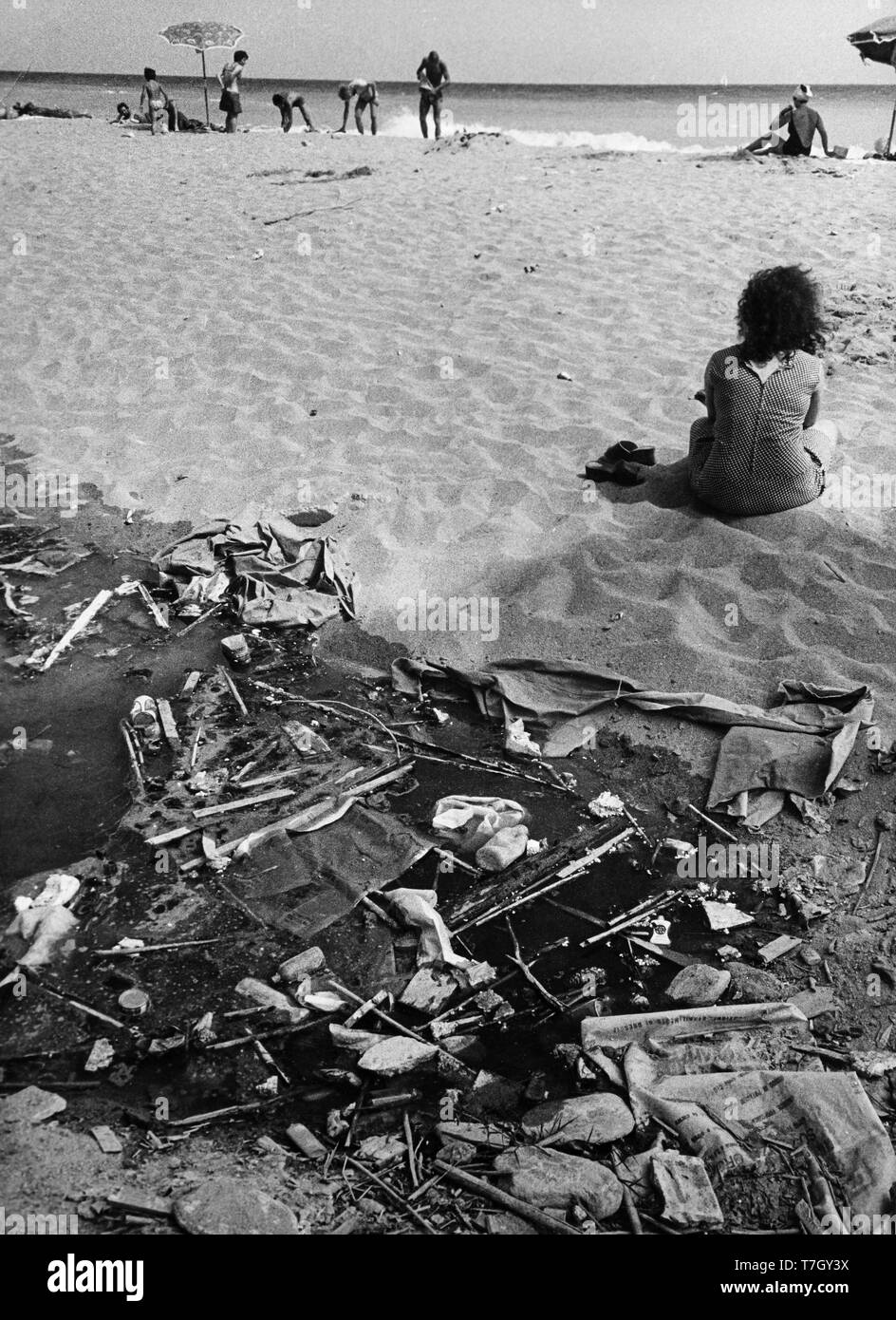 Beach Pollution Black and White Stock Photos & Images - Alamy