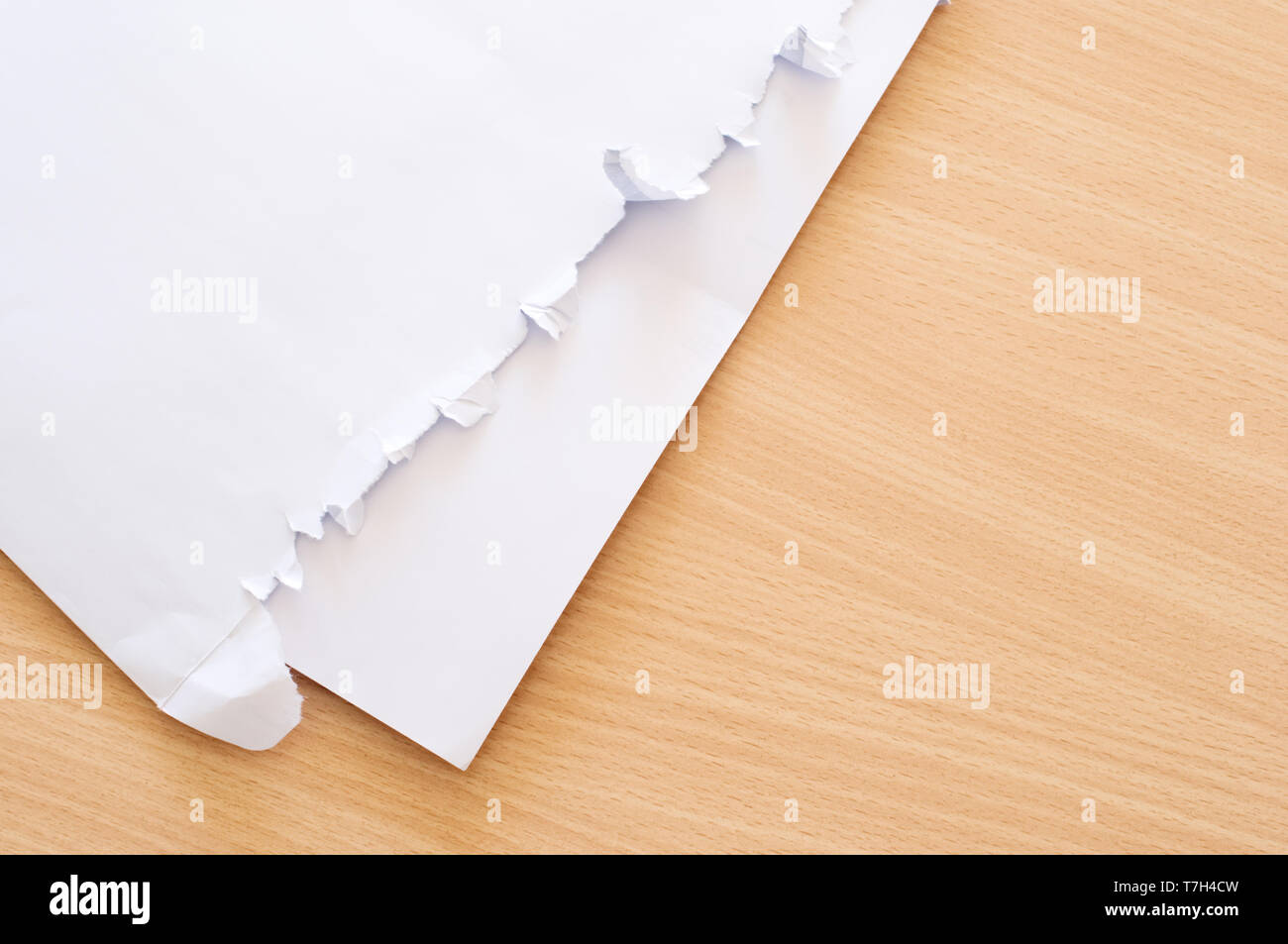 Open brown envelope hi-res stock photography and images - Alamy