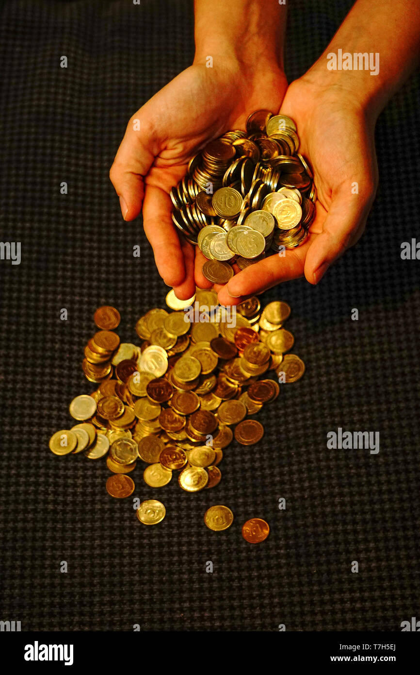 Gold coin turkish lira hi-res stock photography and images - Alamy