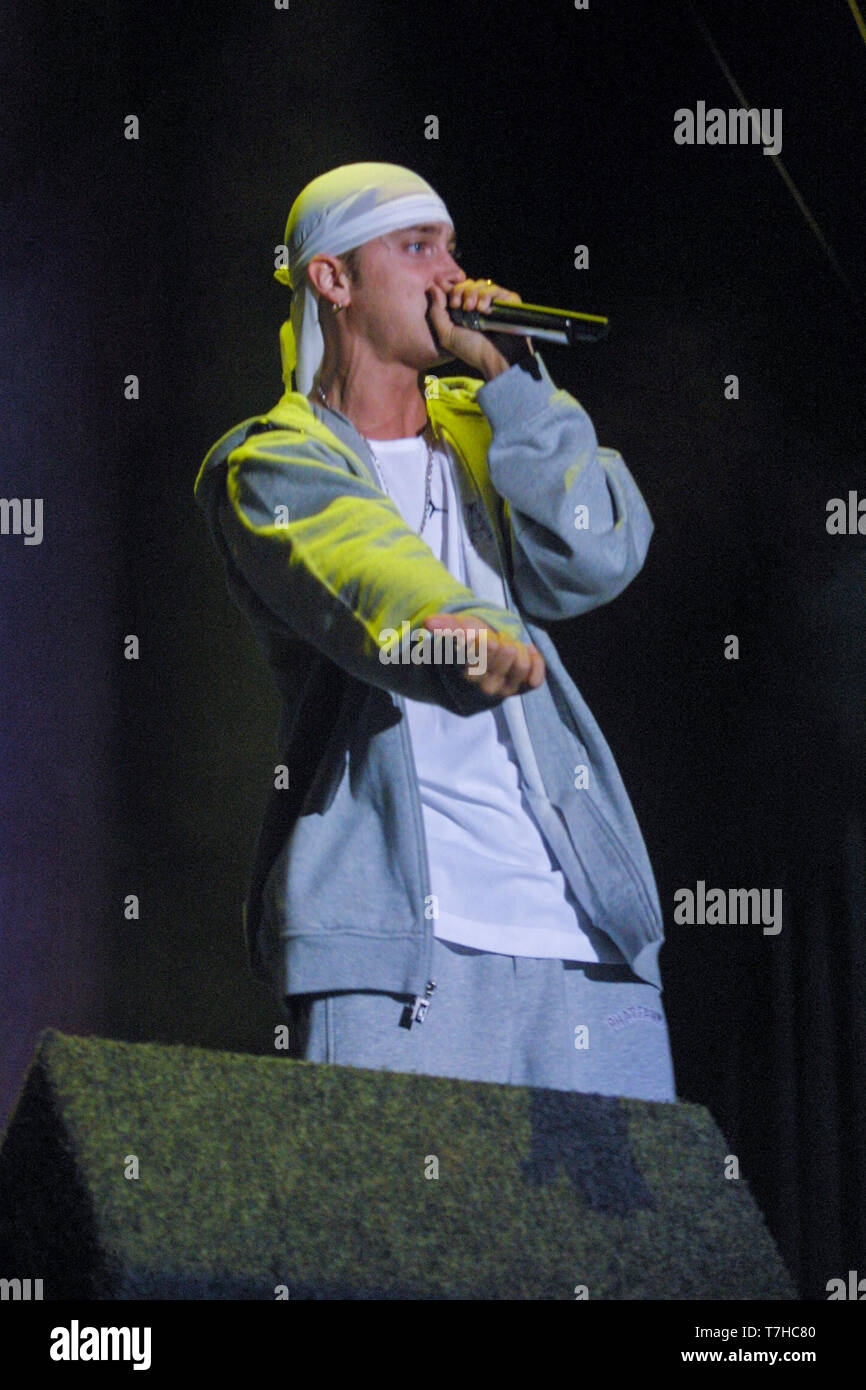 Eminem 2001 hi-res stock photography and images - Alamy