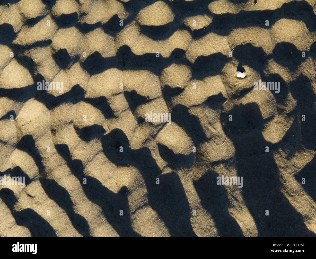 Sand patterns on the beach Stock Photo - Alamy