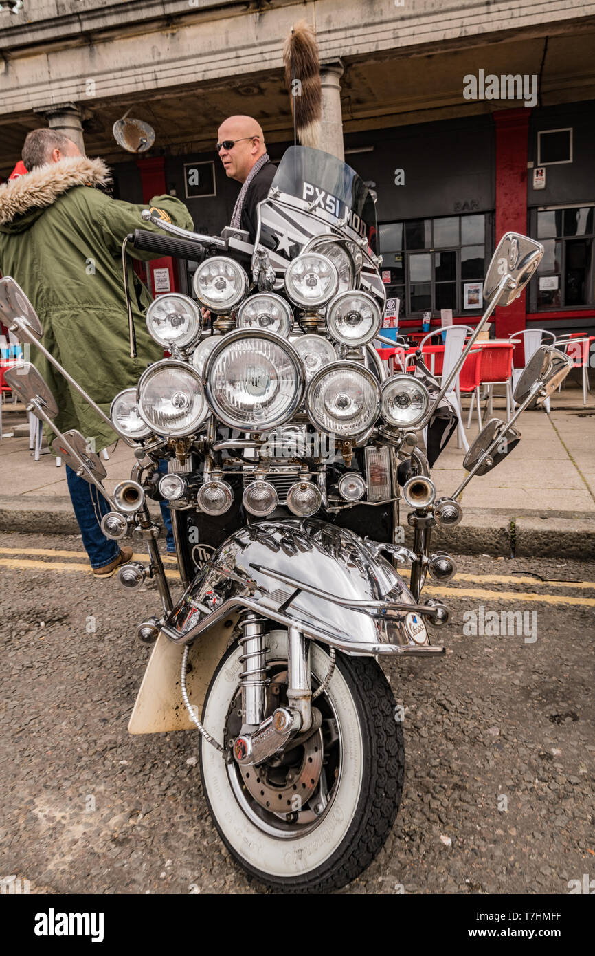 Mod scooter head lights hi-res stock photography and images - Alamy