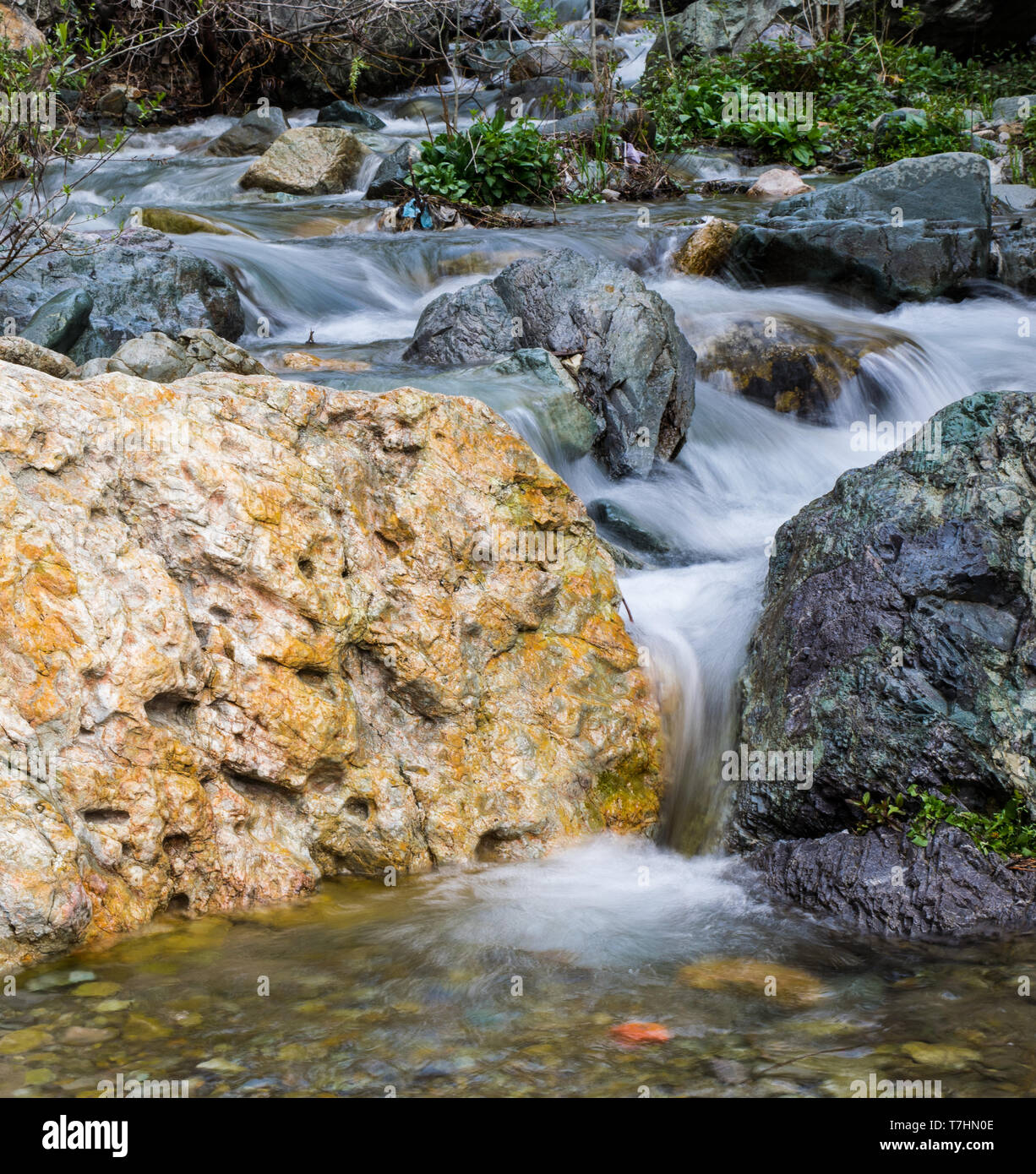water long exposure, darakeh river Stock Photo - Alamy