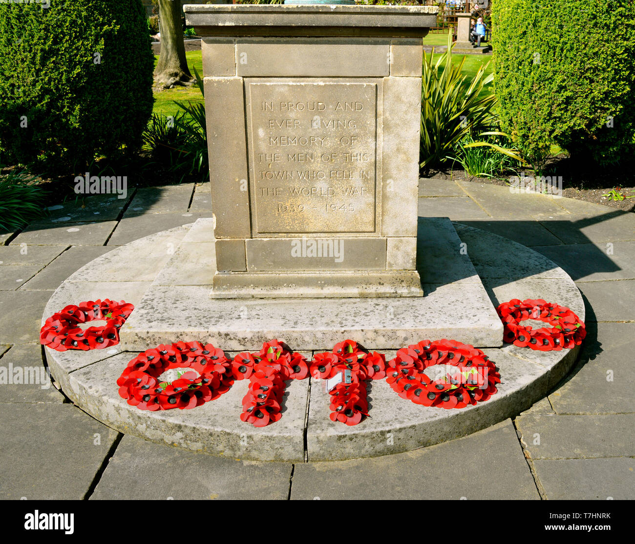 Bakewell war memorial erected in memory of the men from Bakewell that ...