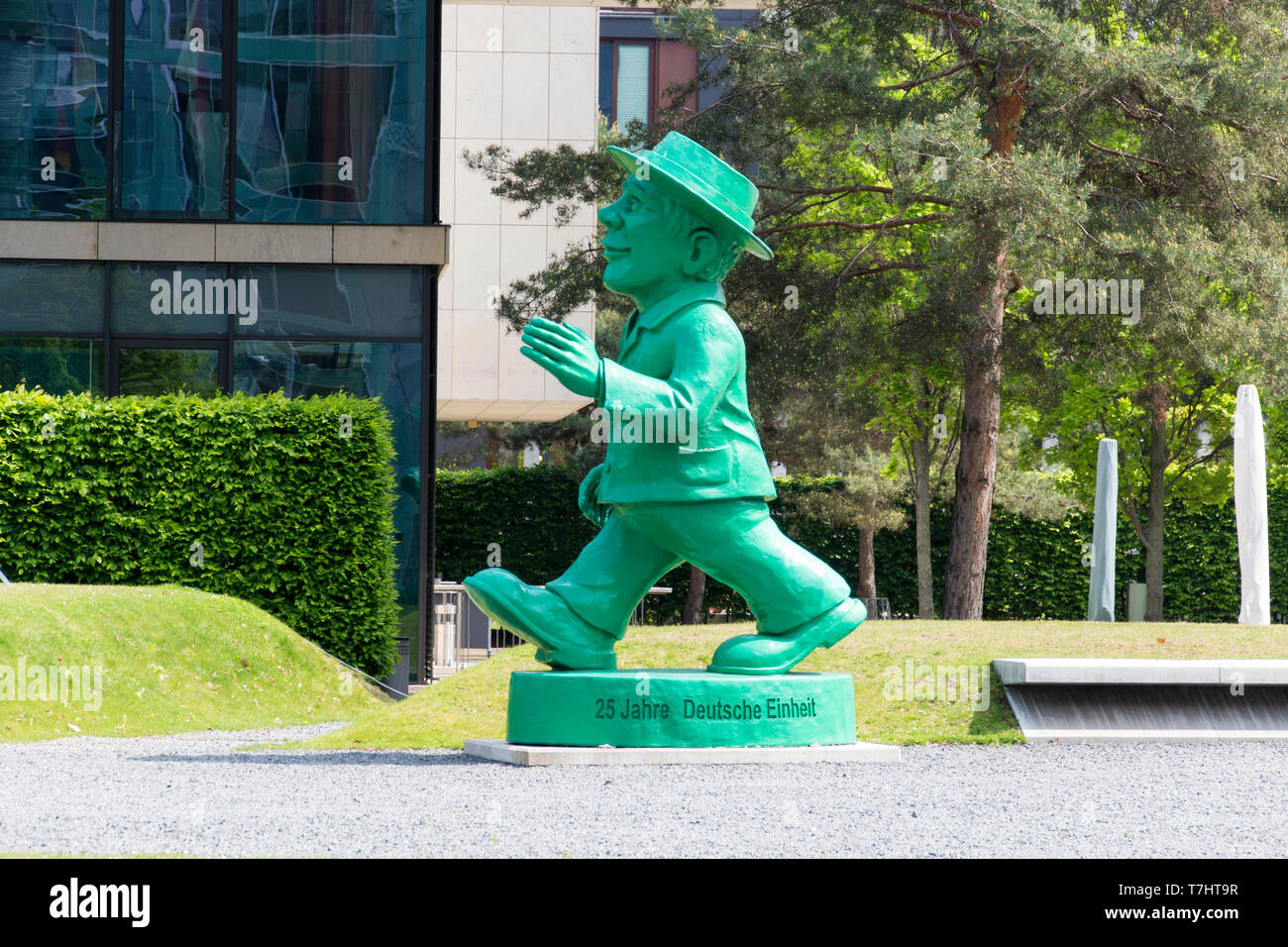 An Ampelmann statue in Berlin Stock Photo - Alamy