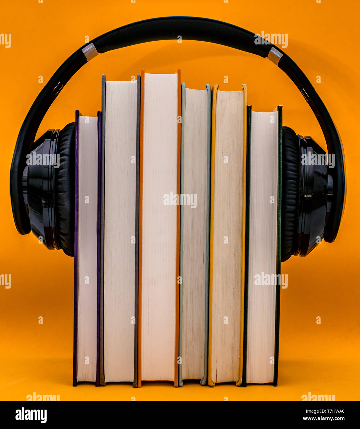 University stereo hi-res stock photography and images - Alamy