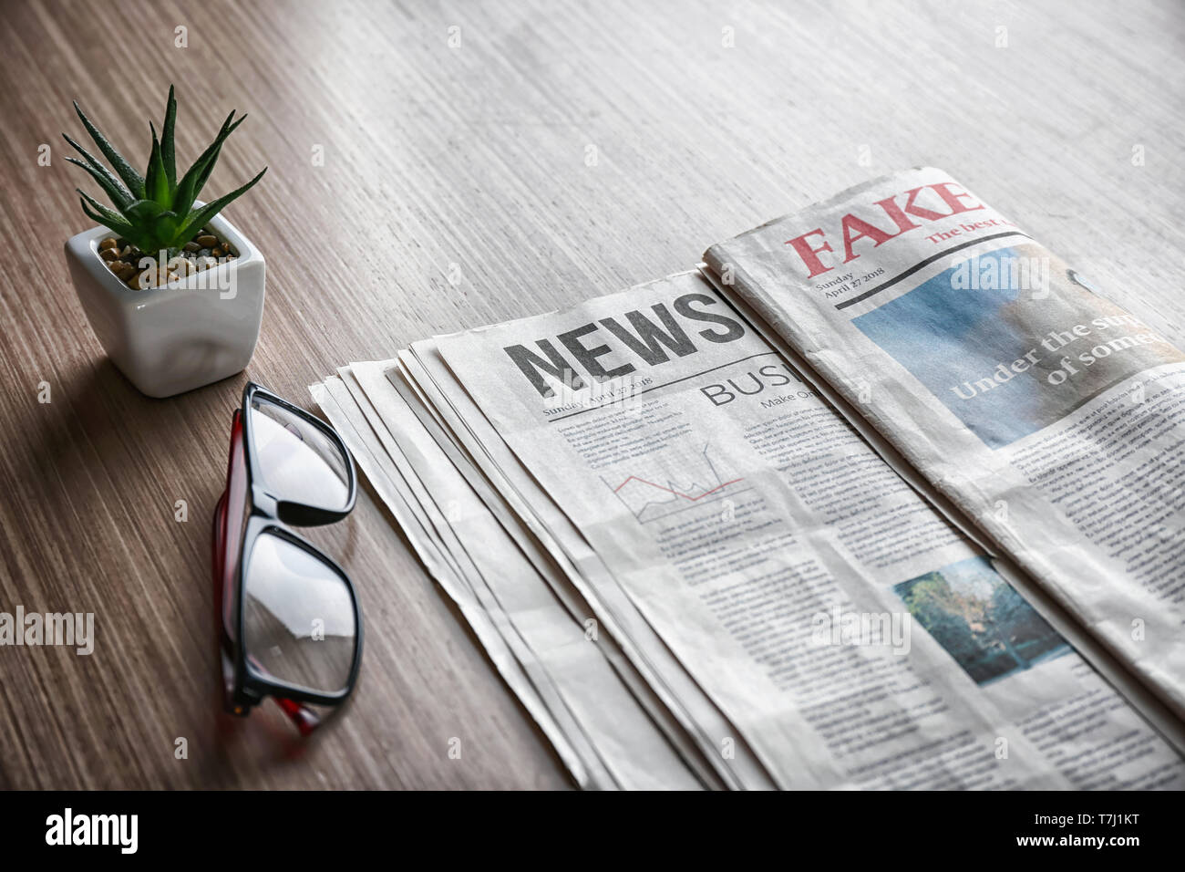 Morning newspapers hi-res stock photography and images - Alamy