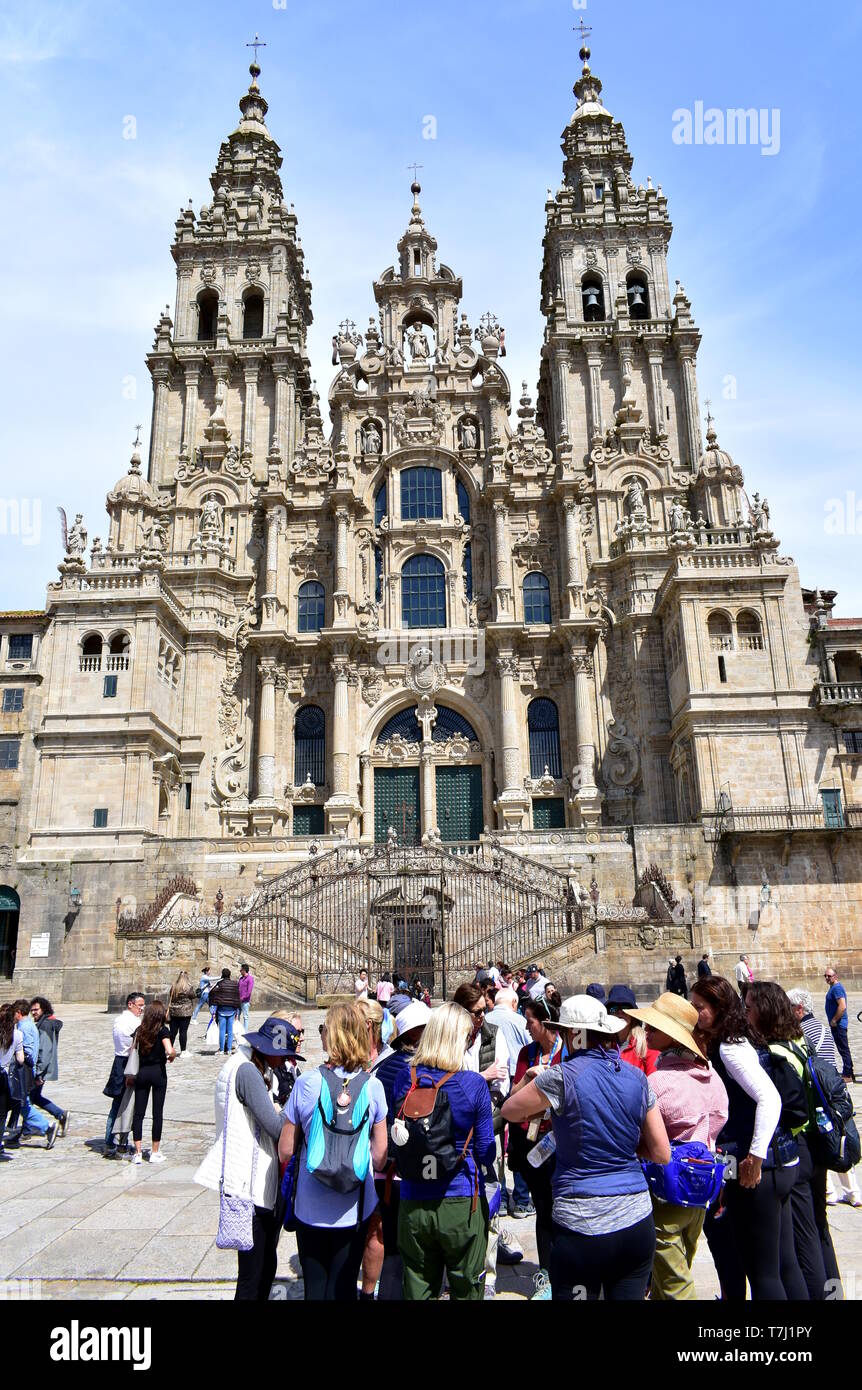 Shell symbol at santiago de compostela cathedral hi-res stock ...