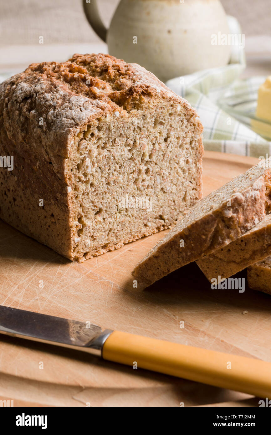 Irish wheaten bread a traditional wholemeal soda bread Stock Photo - Alamy