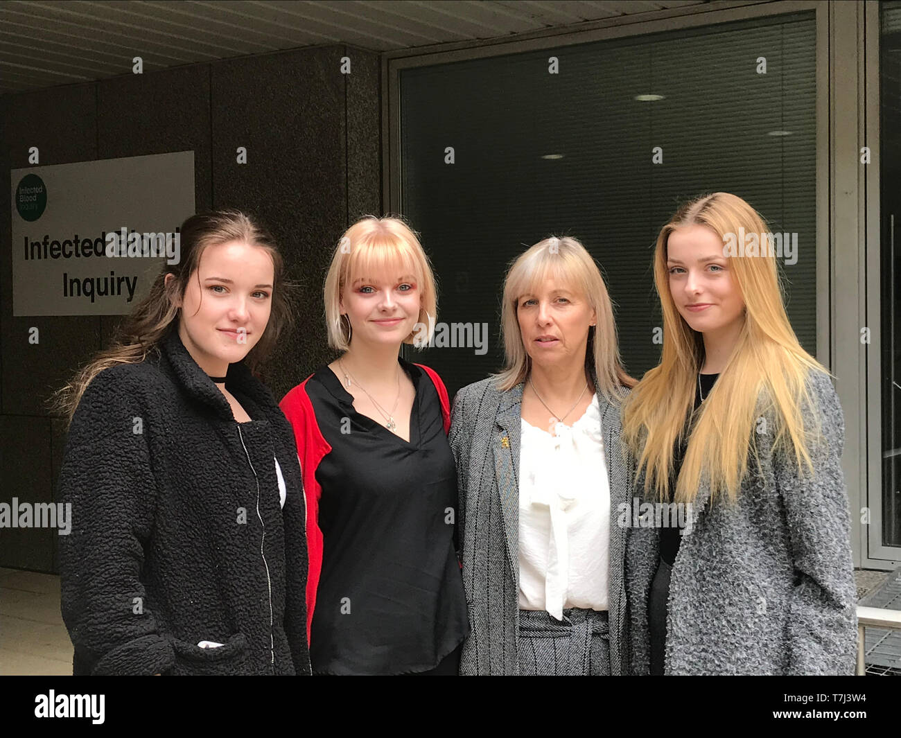Fiona rennie triplets hi-res stock photography and images - Alamy